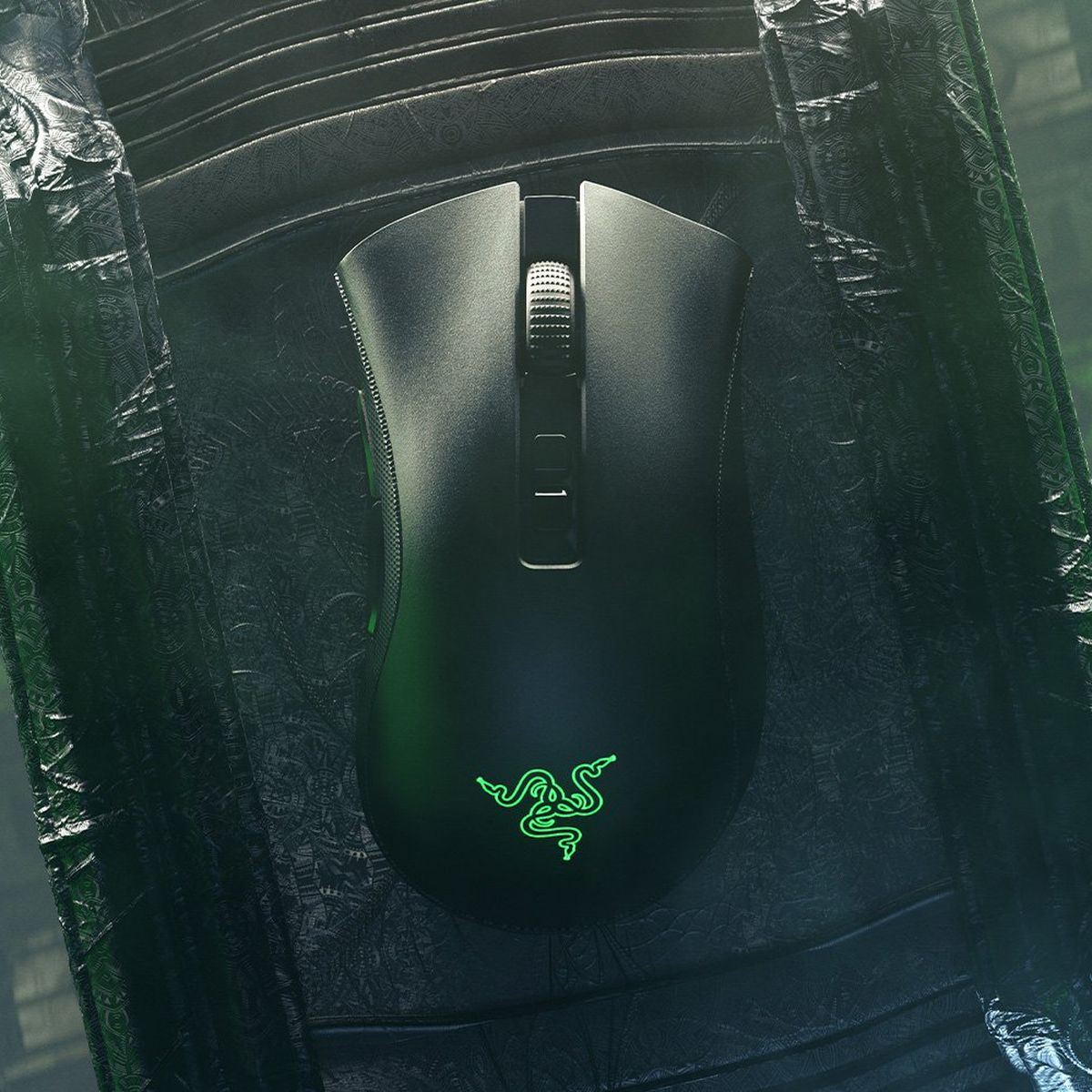 El mouse inalámbrico para juegos DeathAdder V2 Pro de Razer acaba de ...